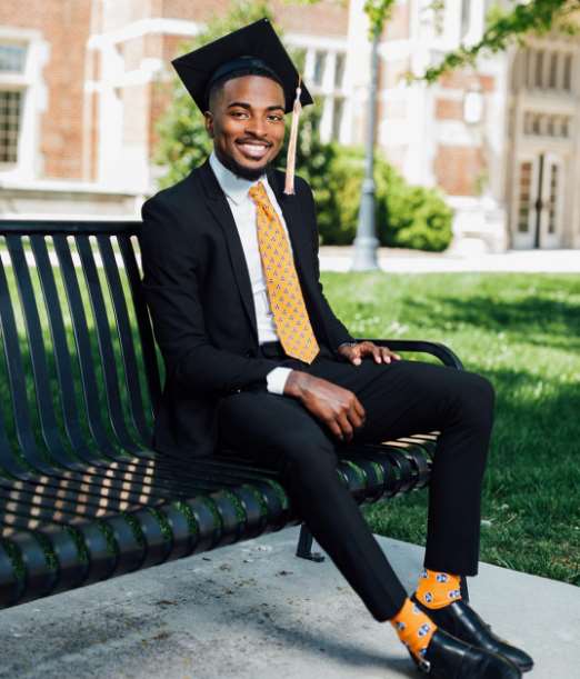 Darius Hixson Jr. Birthday, Real Name, Age, Weight, Height, Family ...