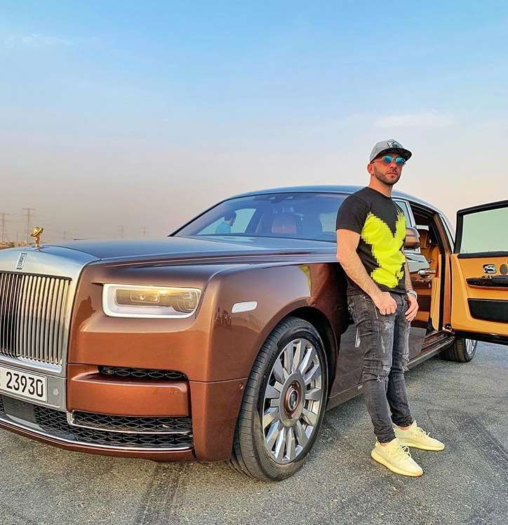 Moe Money Birthday Real Name Age Weight Height Family Facts
