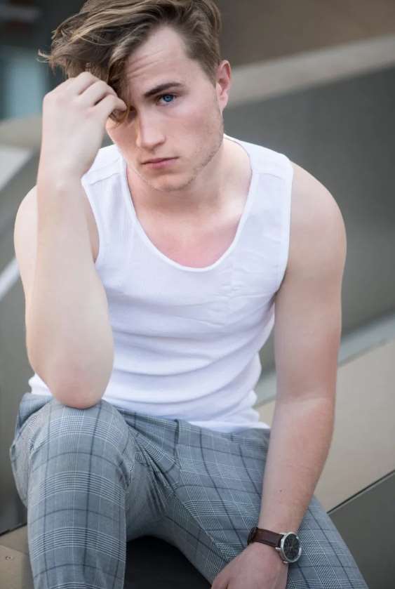 Benjamin Breault (Actor) Birthday, Real Name, Age, Weight, Height ...