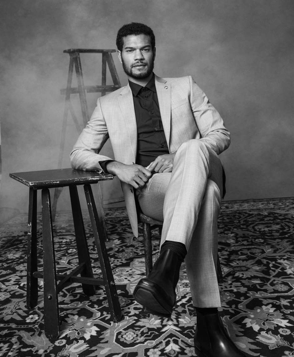 Sullivan Jones Birthday, Real Name, Age, Weight, Height, Family, Facts ...