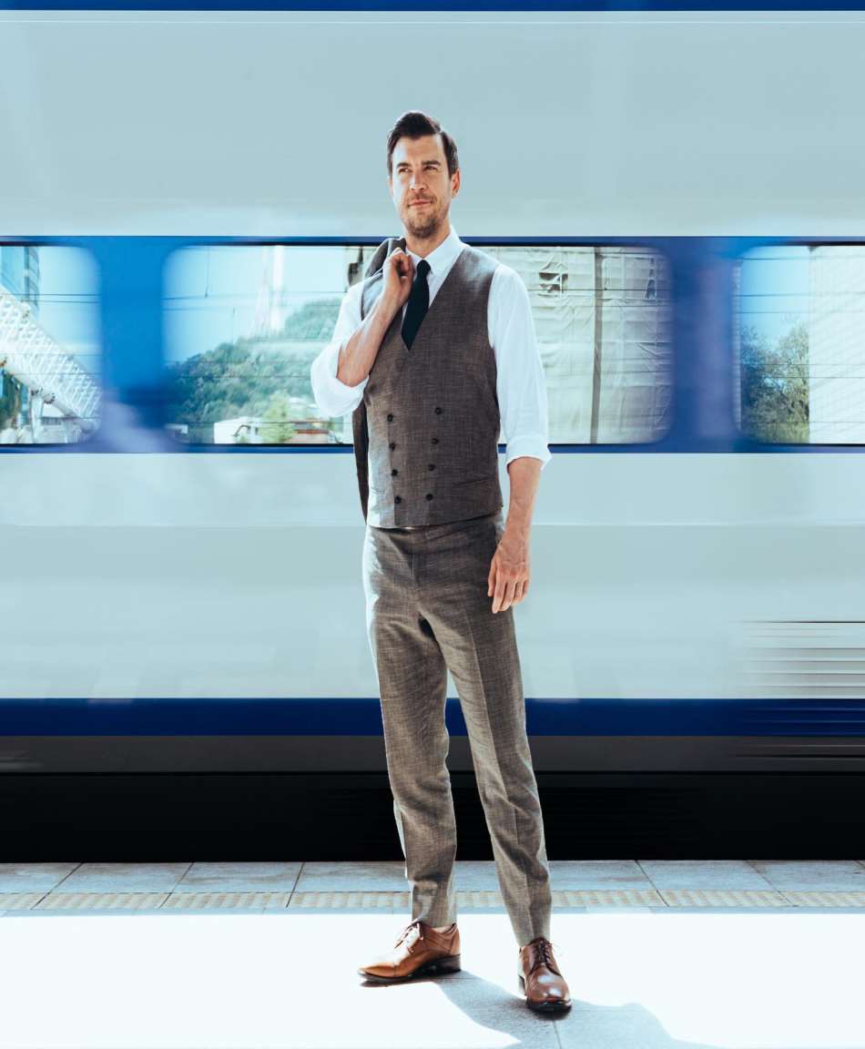 Daniel C Kennedy Birthday, Real Name, Age, Weight, Height, Family, Facts, Contact Details ...