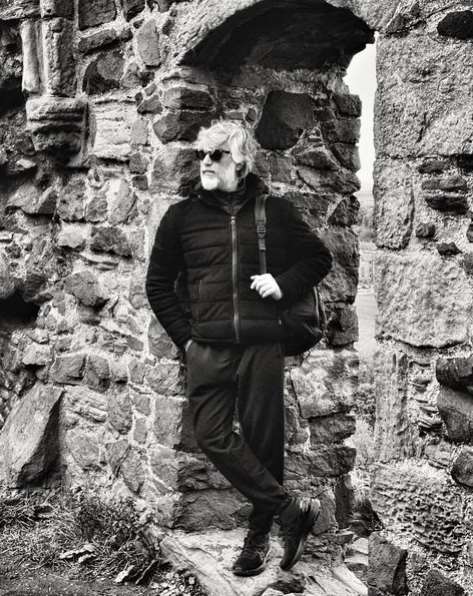 Shataf Figar Birthday, Real Name, Age, Weight, Height, Family, Facts ...