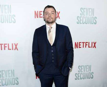 Patrick Murney Birthday, Real Name, Age, Weight, Height, Family, Facts ...