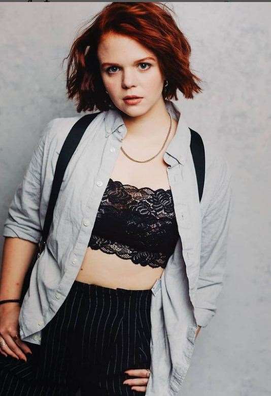 Mackenzie Lansing Birthday, Real Name, Age, Weight, Height, Family ...