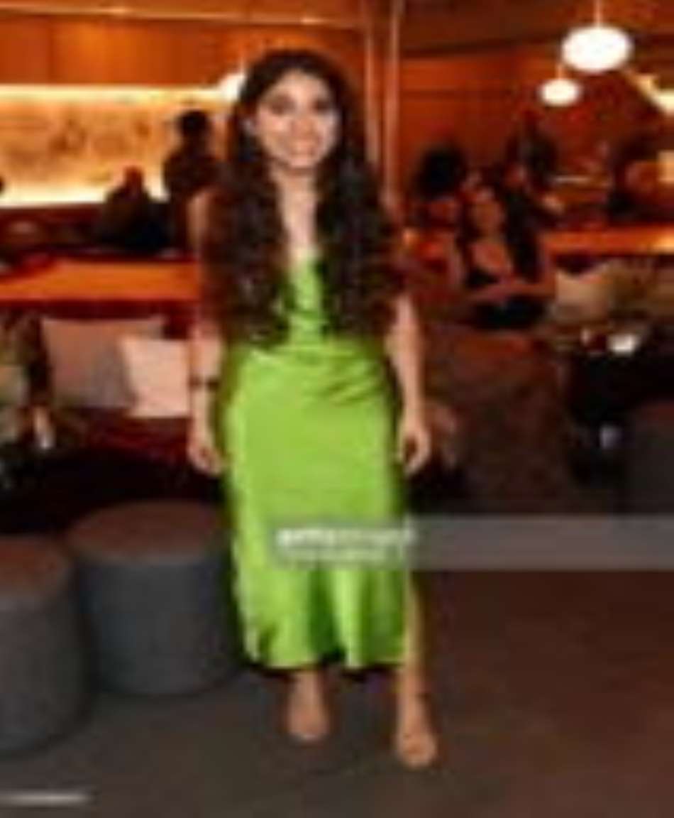 Noor Razooky Birthday, Real Name, Age, Weight, Height, Family, Facts ...