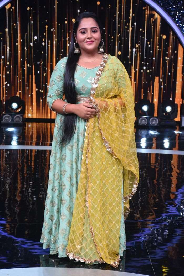 Debosmita Roy Birthday, Real Name, Age, Weight, Height, Family, Facts ...