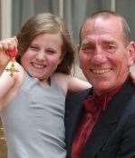 Billy Postlethwaite Birthday, Real Name, Age, Weight, Height, Family ...