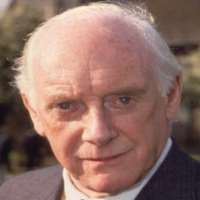 Sarah Crowden Birthday, Real Name, Age, Weight, Height, Family, Facts ...