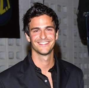 Jonathan Cherry Birthday, Real Name, Age, Weight, Height, Family, Facts ...