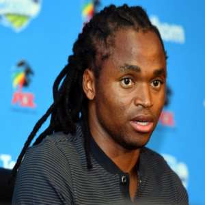 Siphiwe Tshabalala Birthday, Real Name, Age, Weight, Height, Family ...