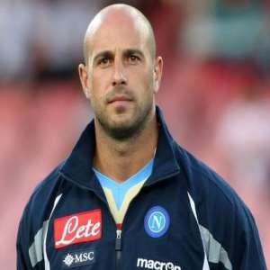 Pepe Reina Birthday, Real Name, Age, Weight, Height, Family, Facts ...