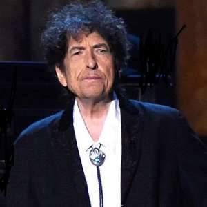 Bob Dylan Birthday, Real Name, Age, Weight, Height, Family, Facts ...