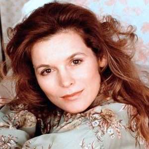 Alice Krige Birthday, Real Name, Age, Weight, Height, Family, Facts ...
