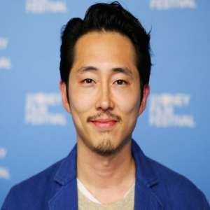 Steven Yeun Birthday, Real Name, Age, Weight, Height, Family, Facts ...