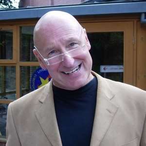 John Hollis Birthday, Real Name, Age, Weight, Height, Family, Facts ...