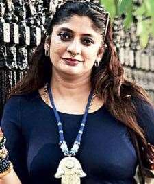 Jigna Vora Birthday, Real Name, Age, Weight, Height, Family, Facts ...