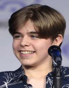 Alexander Elliot Birthday, Real Name, Age, Weight, Height, Family ...