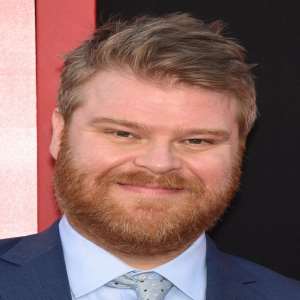 Steve Berg Birthday, Real Name, Age, Weight, Height, Family, Facts ...