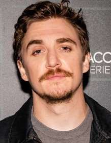 Kyle Gallner Birthday, Real Name, Age, Weight, Height, Family, Facts ...