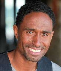 Roger Payano Birthday, Real Name, Age, Weight, Height, Family, Facts ...