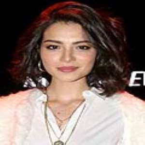 Melisa Asli Pamuk Birthday, Real Name, Age, Weight, Height, Family ...