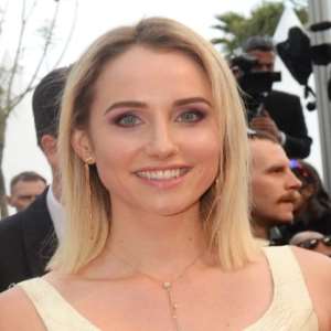 Sand Van Roy Birthday, Real Name, Age, Weight, Height, Family, Facts ...