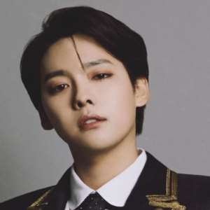 Kim Jin Woo (Singer) Birthday, Real Name, Age, Weight, Height, Family ...