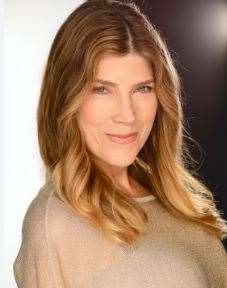 Steffanie Sampson Birthday, Real Name, Age, Weight, Height, Family ...