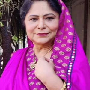 Sandhya Shungloo Birthday, Real Name, Age, Weight, Height, Family ...