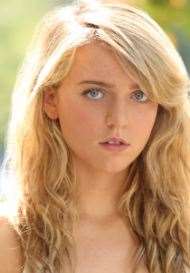 Kelly Golden Birthday, Real Name, Age, Weight, Height, Family, Facts ...