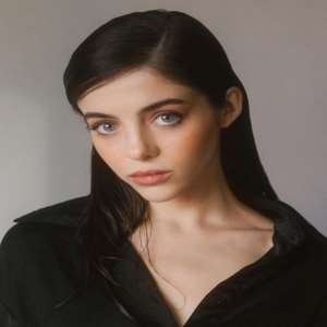 Eve Ryan Birthday, Real Name, Age, Weight, Height, Family, Facts ...