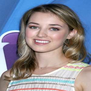 Ella Rae Peck Birthday, Real Name, Age, Weight, Height, Family, Facts ...