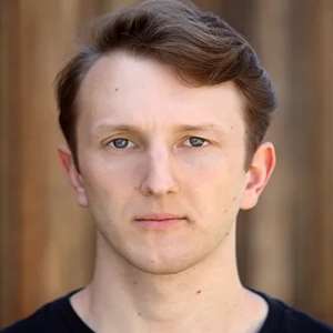 Sean Patrick Small Birthday, Real Name, Age, Weight, Height, Family ...