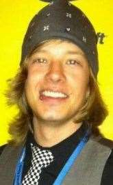 Thom Newell Birthday, Real Name, Age, Weight, Height, Family, Facts ...