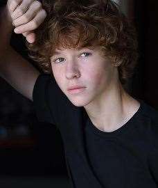 Dylan Hoffman Birthday, Real Name, Age, Weight, Height, Family, Facts ...