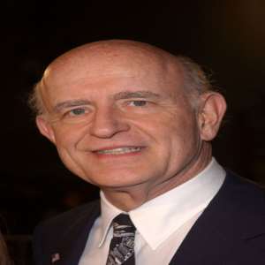Peter Boyle Birthday, Real Name, Age, Weight, Height, Family, Facts ...