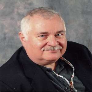 Carl Gottlieb Birthday, Real Name, Age, Weight, Height, Family, Facts ...