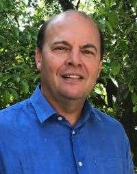 Christopher Hall (Producer) Birthday, Real Name, Age, Weight, Height ...