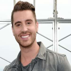 Nick Fradiani Birthday, Real Name, Age, Weight, Height, Family, Facts ...