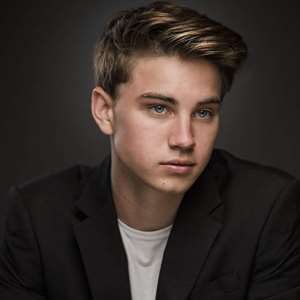 Carson Rowland Birthday, Real Name, Age, Weight, Height, Family, Facts ...