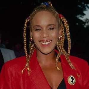 Toukie Smith Birthday, Real Name, Age, Weight, Height, Family, Facts ...