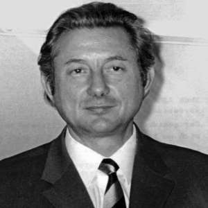 Theo Albrecht Birthday, Real Name, Age, Weight, Height, Family, Facts ...