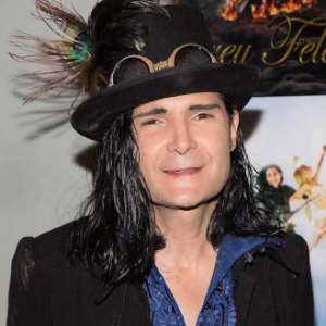 Corey Feldman Birthday, Real Name, Age, Weight, Height, Family, Facts ...