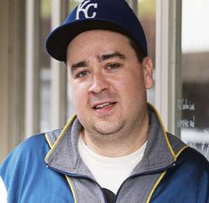 Sam Hammington Birthday, Real Name, Age, Weight, Height, Family, Facts ...