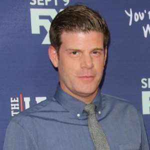 Stephen Rannazzisi Birthday, Real Name, Age, Weight, Height, Family ...
