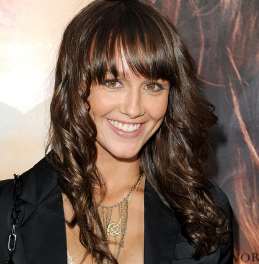Sharni Vinson Birthday, Real Name, Age, Weight, Height, Family, Facts ...