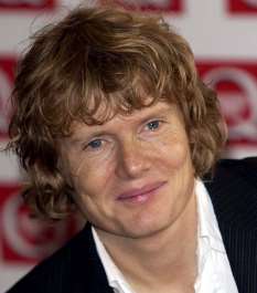 Julian Rhind-tutt Birthday, Real Name, Age, Weight, Height, Family ...