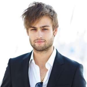 Douglas Booth Birthday, Real Name, Age, Weight, Height, Family, Facts ...