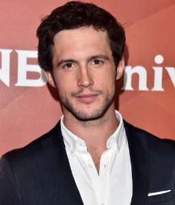 Rob Heaps Birthday, Real Name, Age, Weight, Height, Family, Facts ...