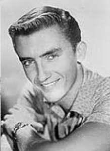 Ronnie Burns (Actor) Birthday, Real Name, Age, Weight, Height, Family ...